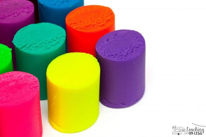 How to Organize Math Centers · Kayse Morris